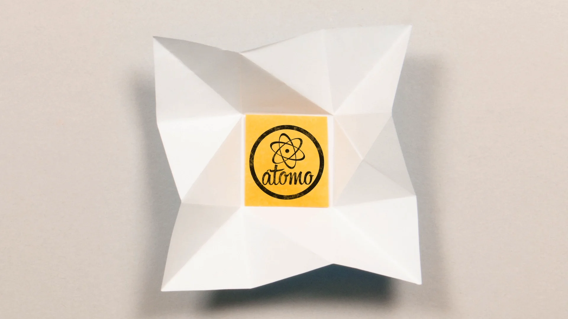 atomo origami on Vimeo