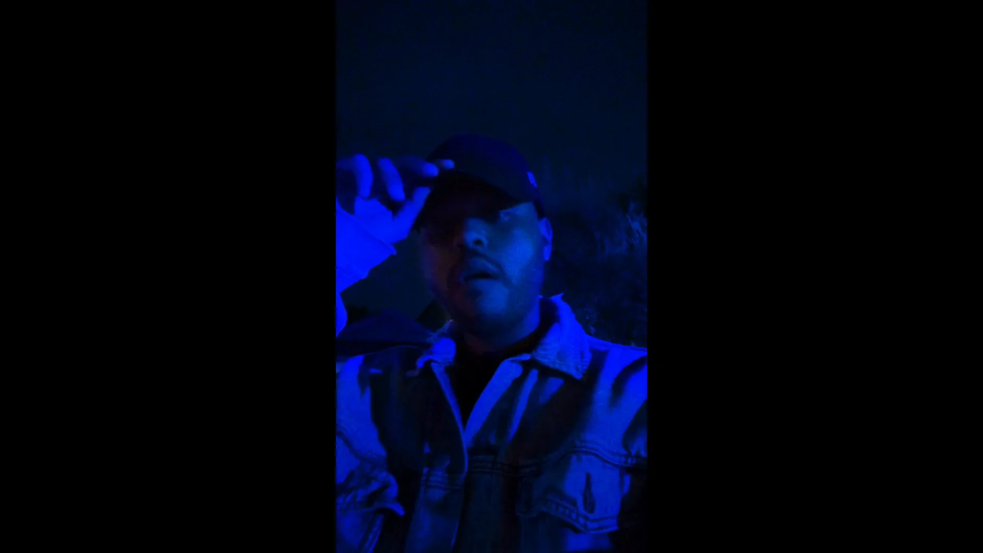 THE WEEKND- TRY ME (OFFICIAL VERTICAL VIDEO)