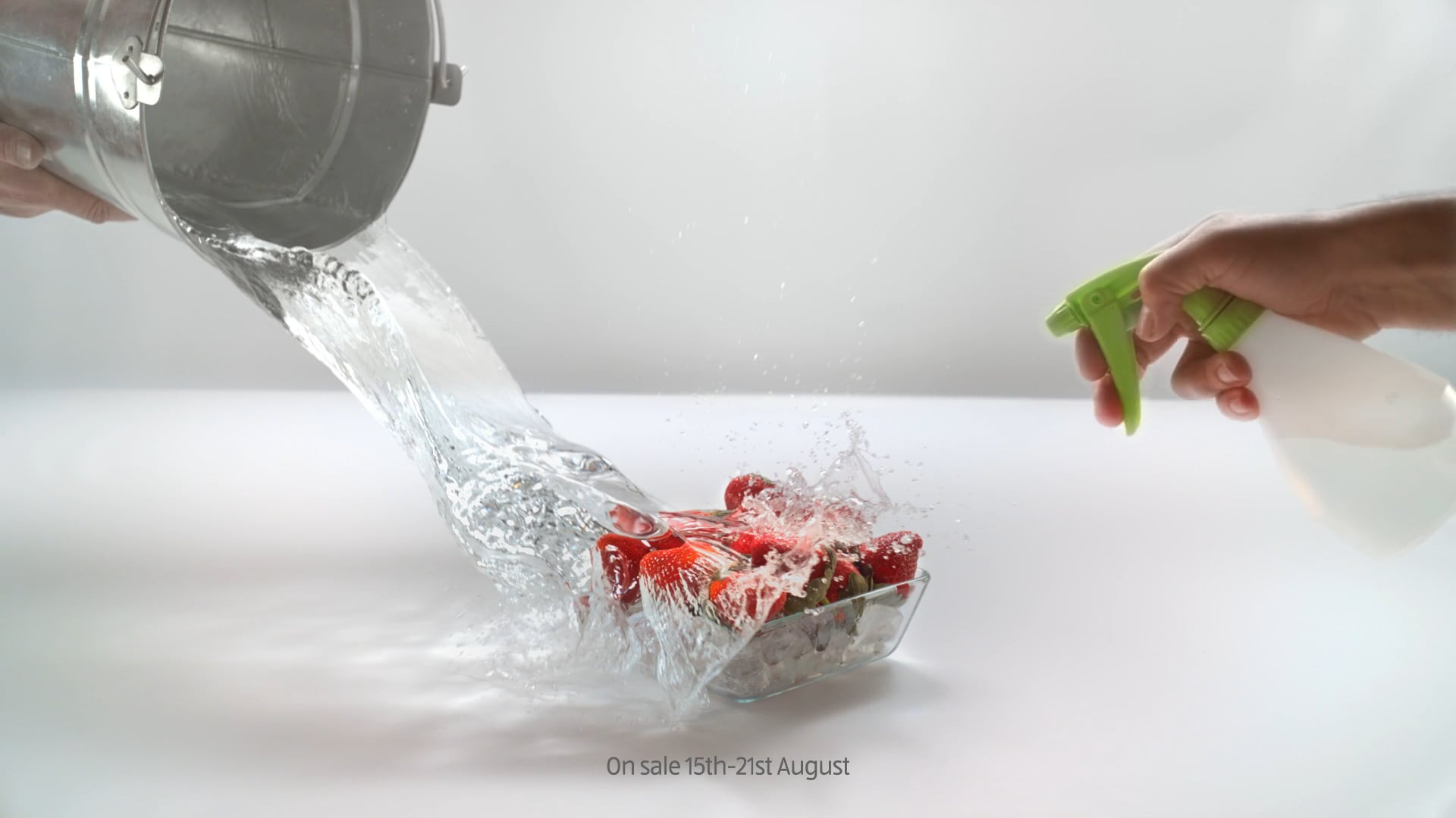 ALDI FRESHHH STRAWBERRIES on Vimeo
