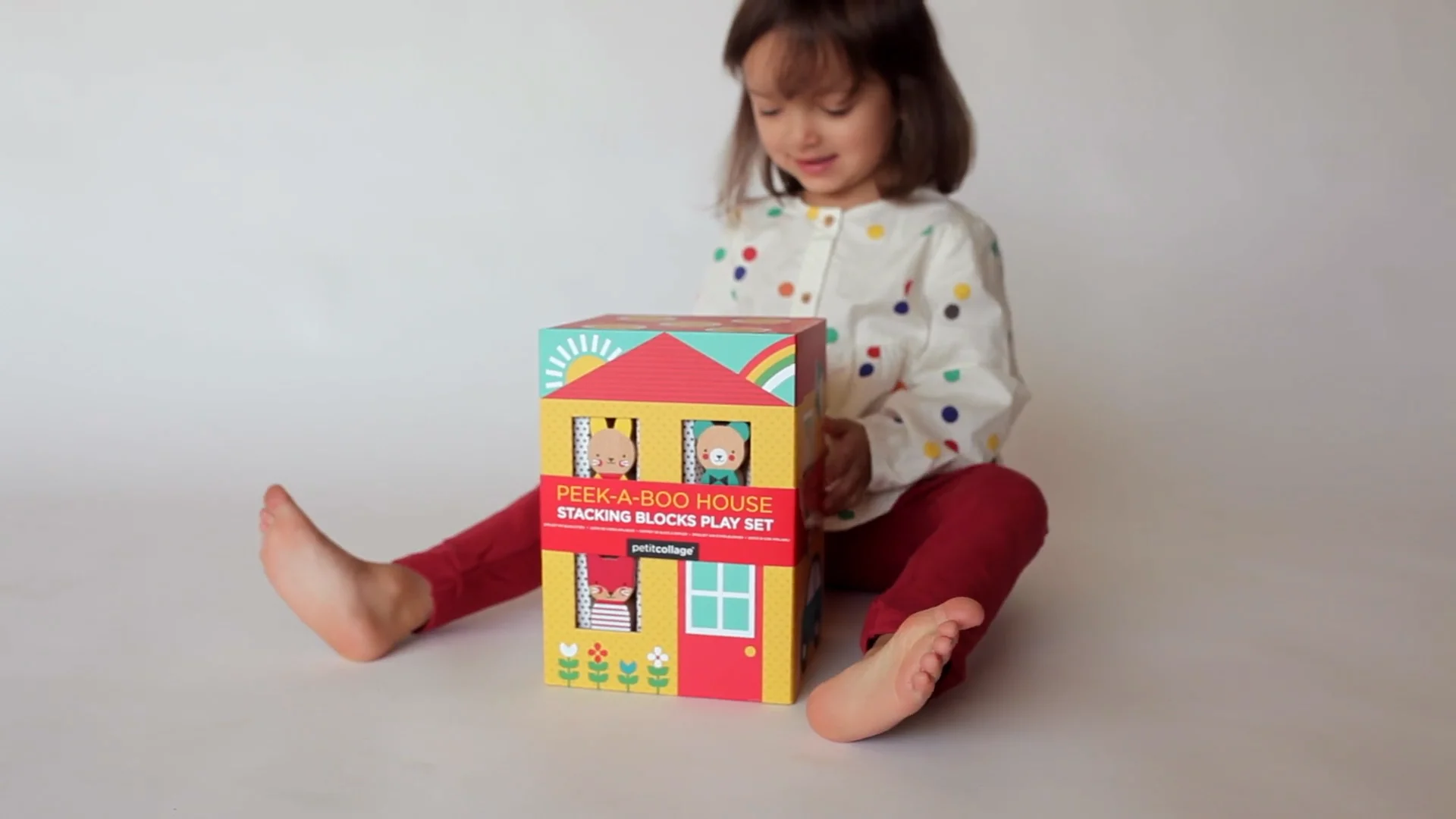 Petit Collage - Peekaboo House on Vimeo