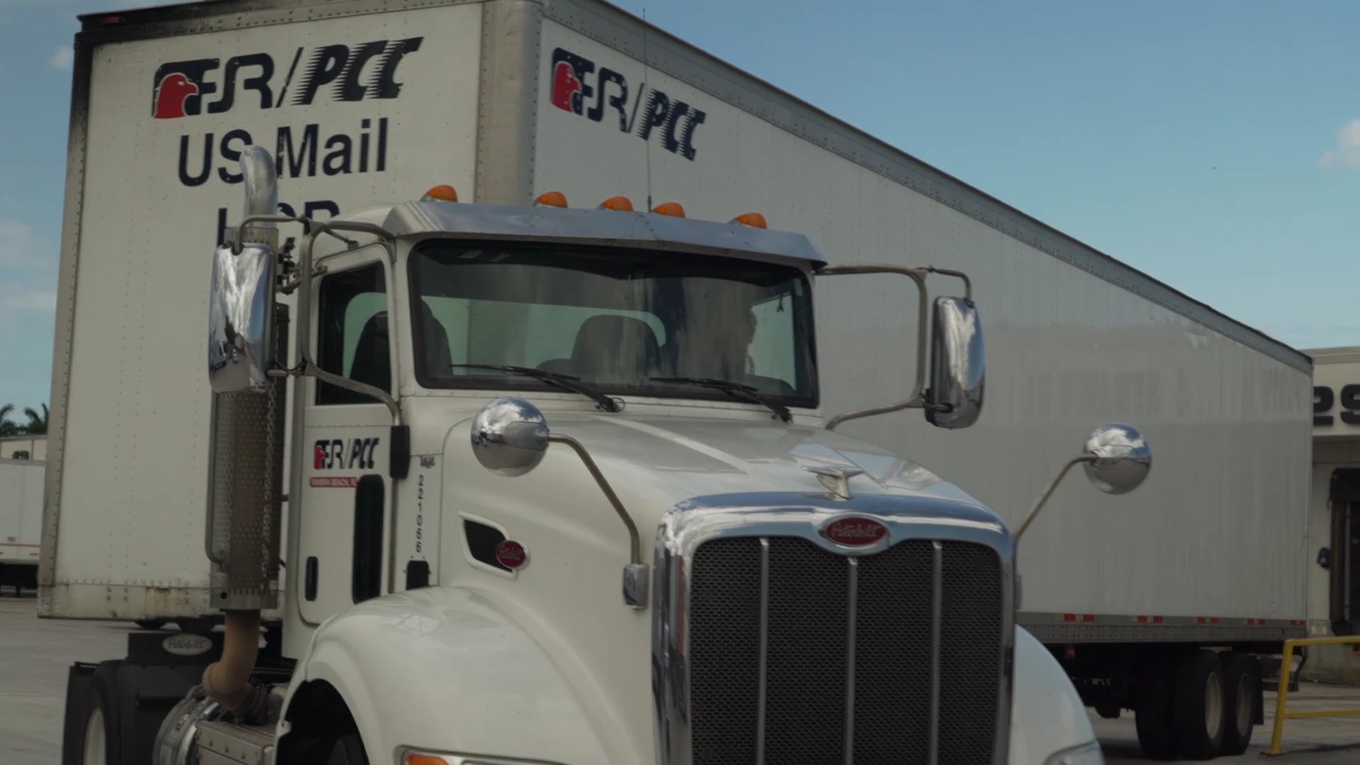 FSR: Loading and Unloading at Bay on Vimeo