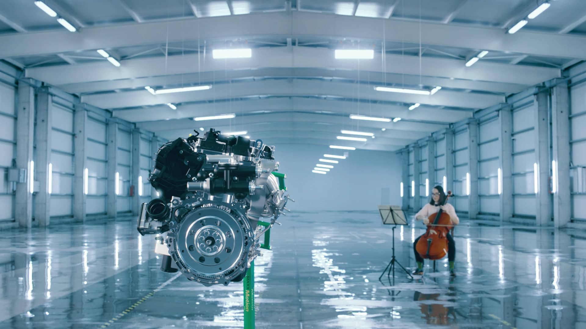 OMV: MaxxMotion 100 plus - Violoncelul on Vimeo