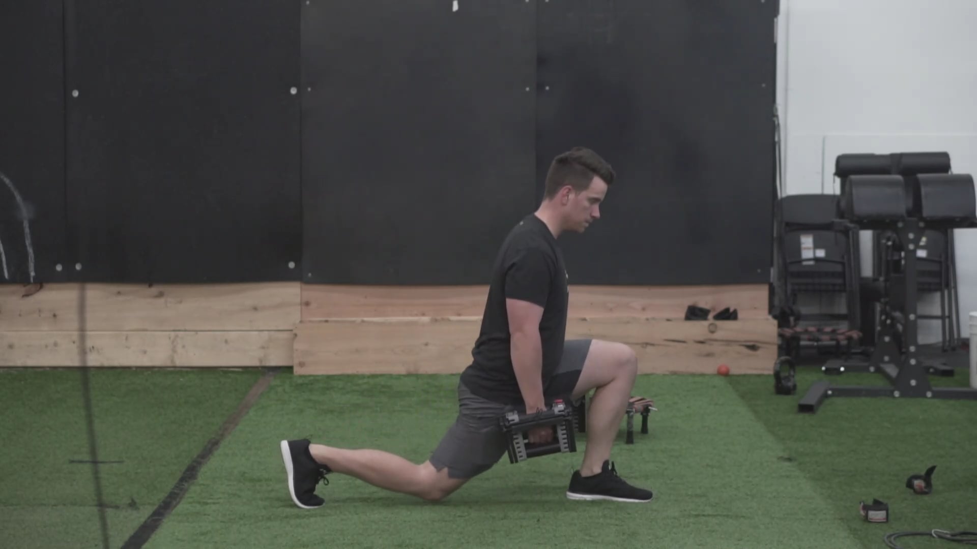 DB Reverse Lunge on Vimeo