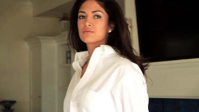 Canon 7D- Miss California 2010 Nicole Johnson In N Out Remix on Vimeo