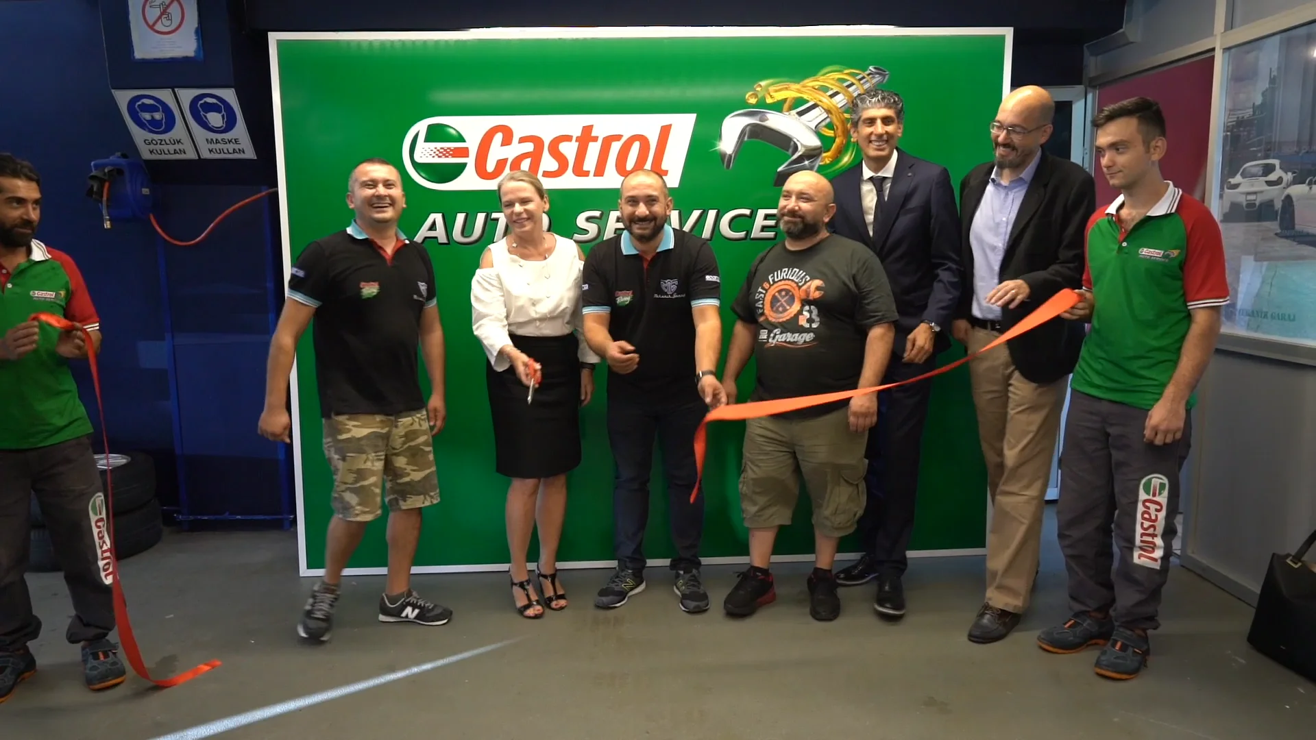 First Castrol Auto Service in Turkey on Vimeo