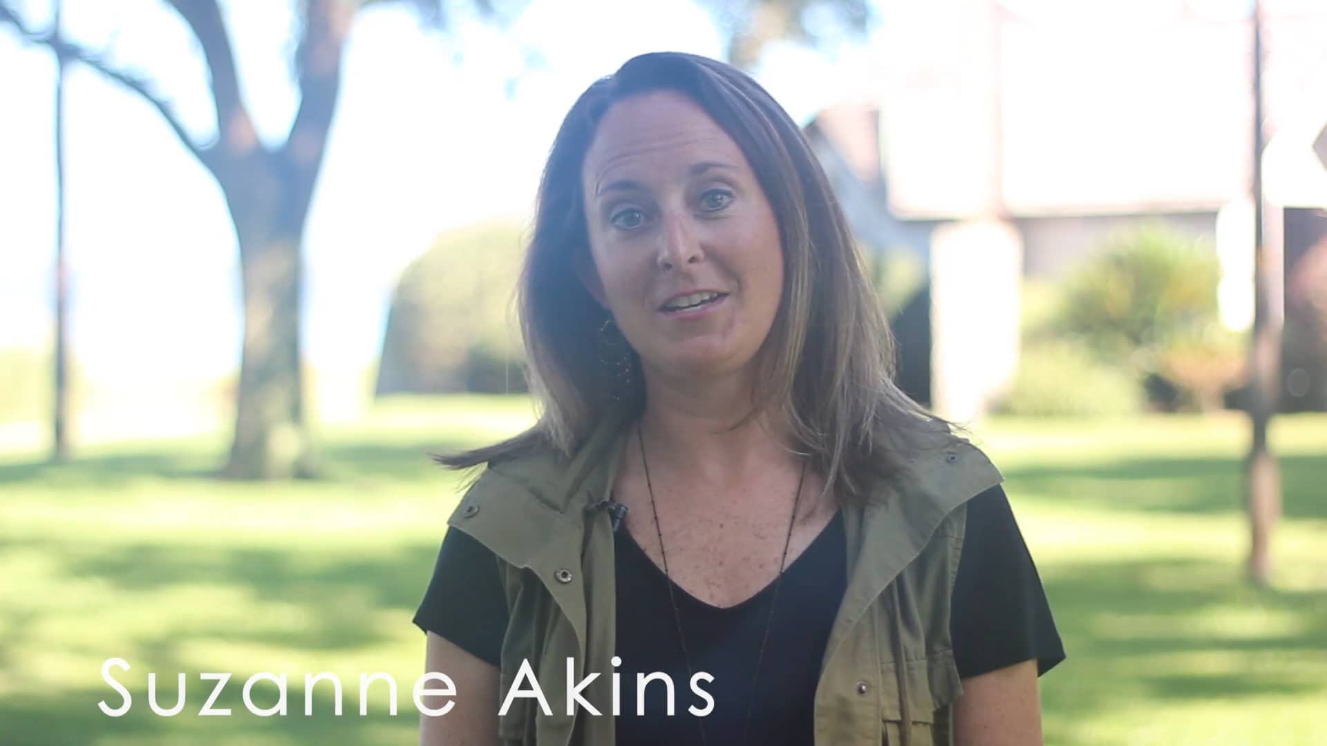 Suzanne Akins on Vimeo
