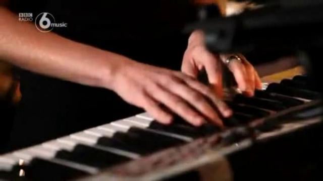 Kele - Tenderoni (Live at the BBC) on Vimeo