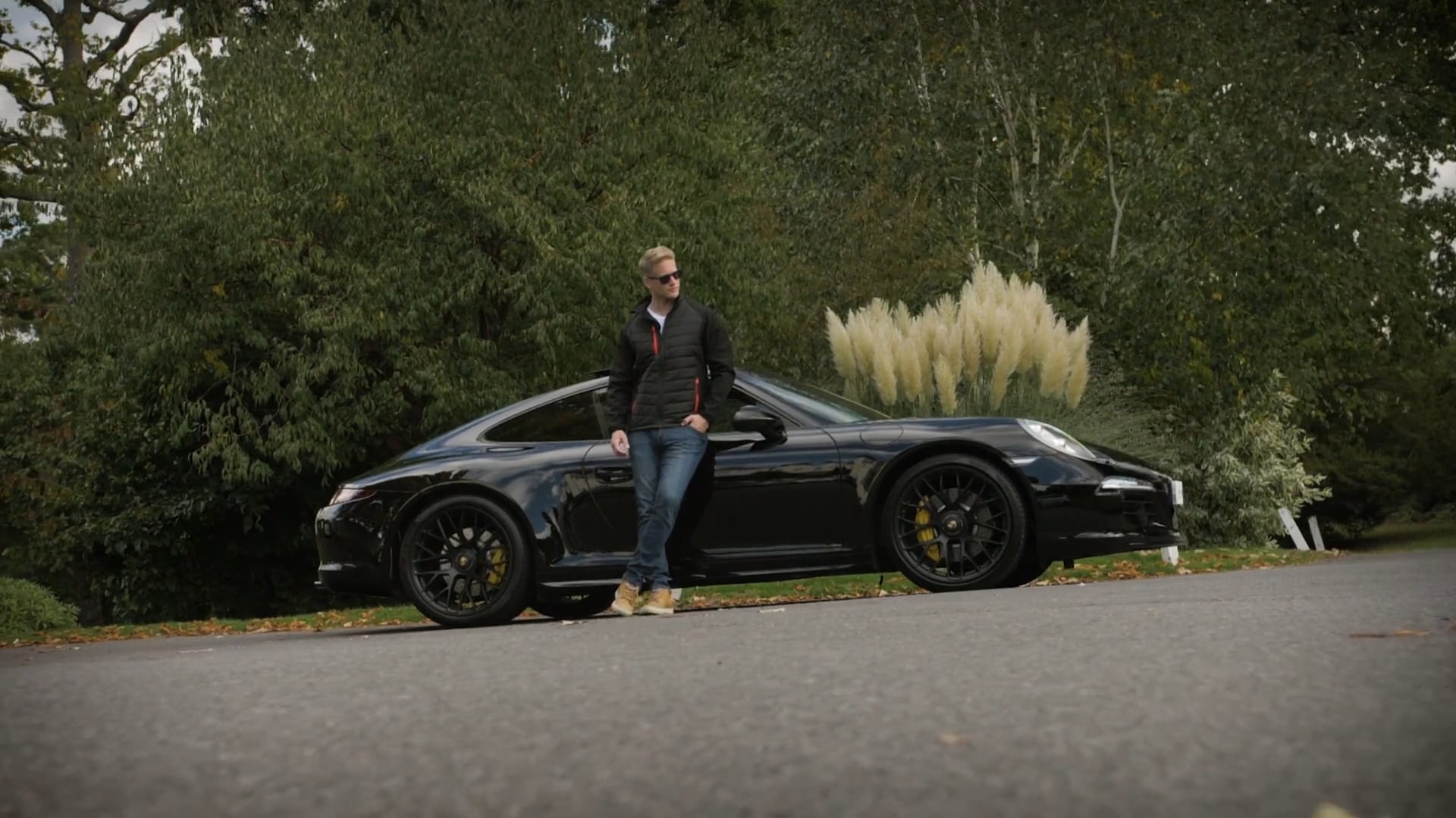 R237X Black compass 17/10/18 on Vimeo