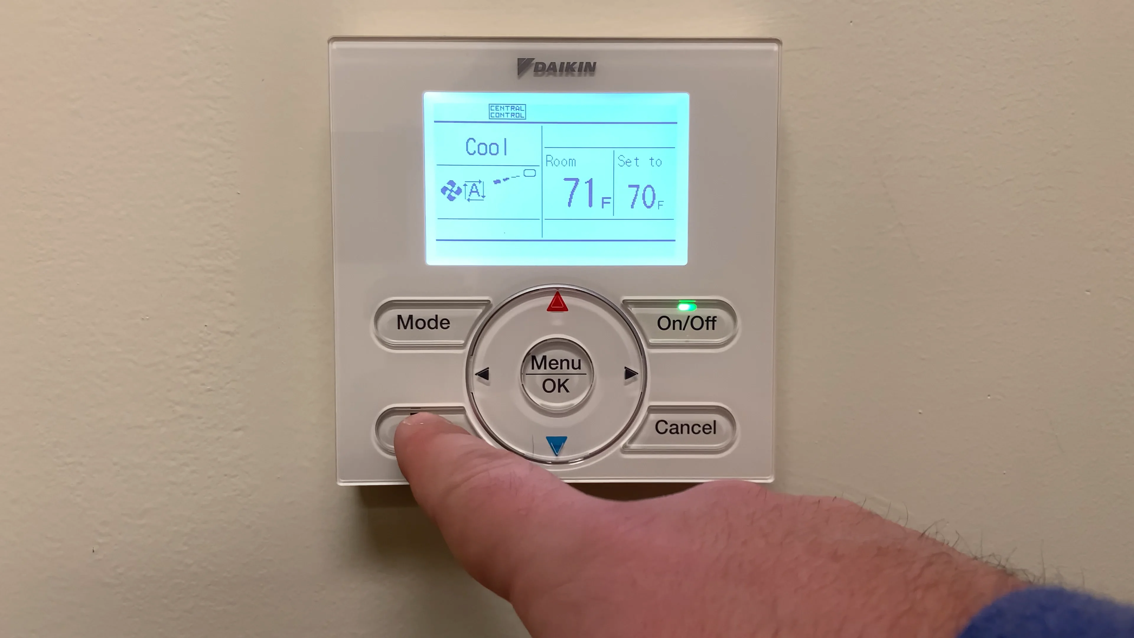 Daikin Navigation Controller - Fan Speed Control on Vimeo