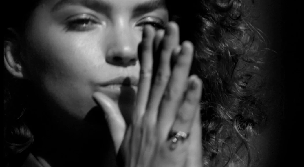 DAVID BELLEMERE x PORTER MAGAZINE, Arizona Muse / EDITORIAL on Vimeo