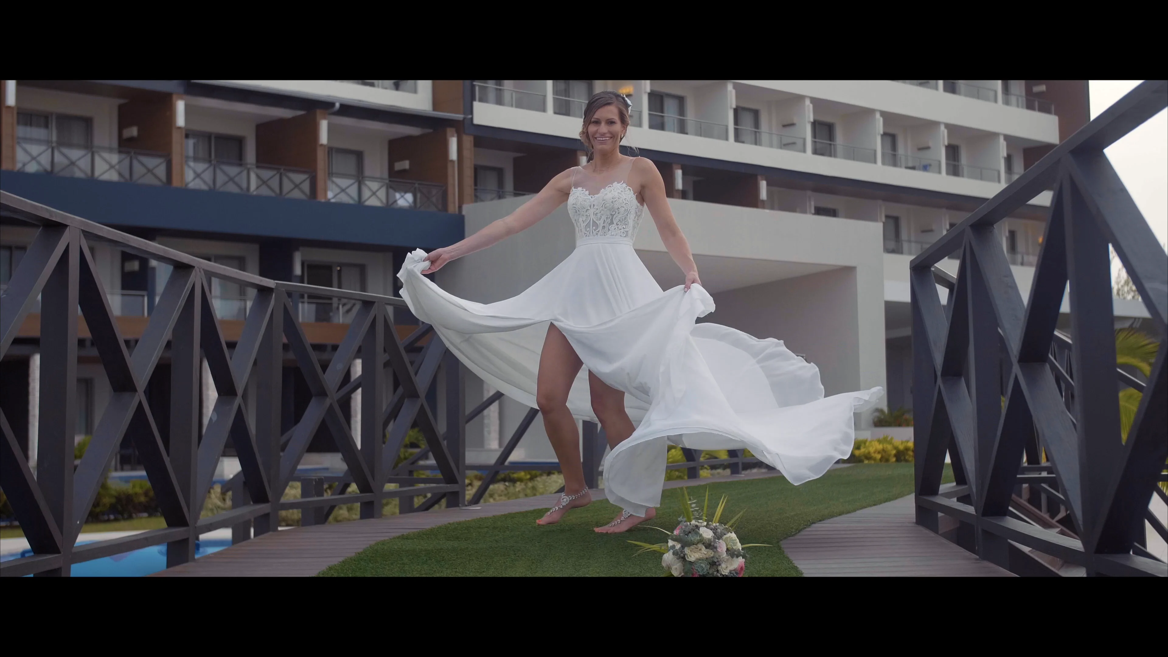 Kelli & Travis Insta Post on Vimeo