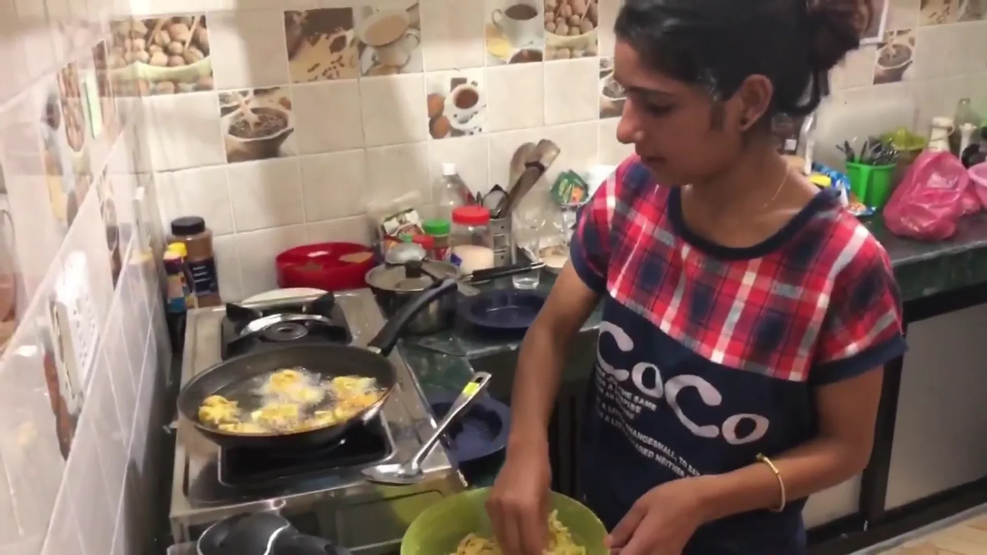 Pakauda, tasty nepali dish on Vimeo