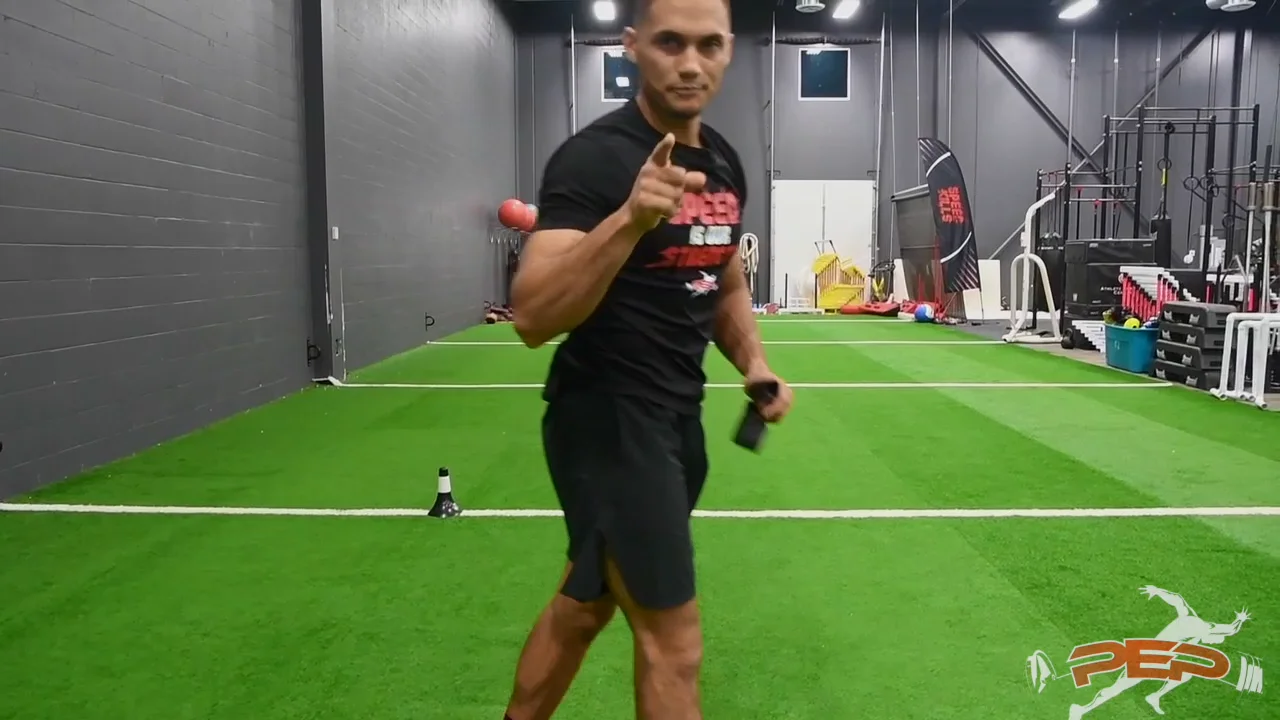 Mini Band Split Stance Single Arm Row on Vimeo