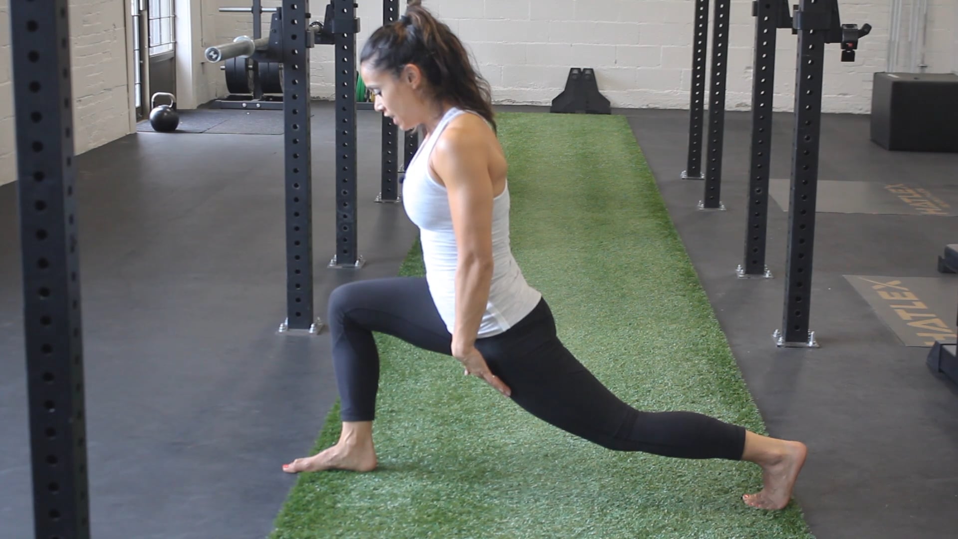 HALF-KNEELING TO LONG LUNGE on Vimeo