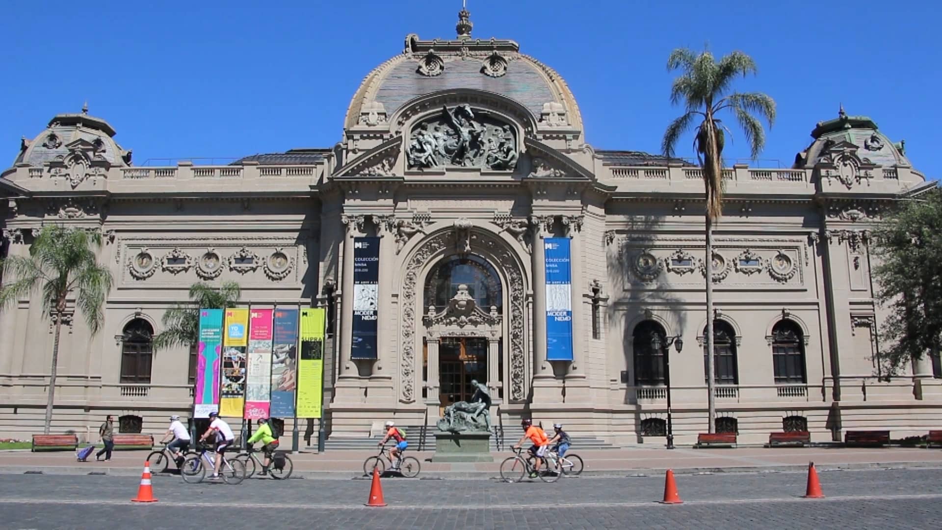 Santiago nos habla: La escultura de Rebeca Matte on Vimeo