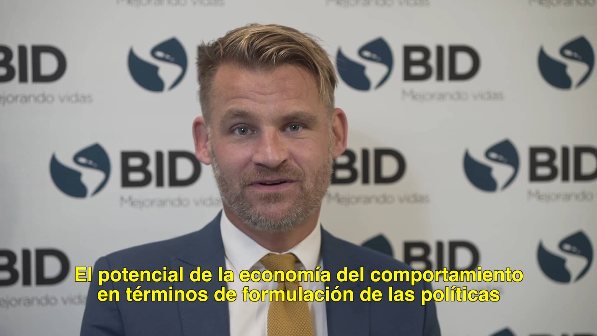 ¿Cómo pueden los gobiernos aprovechar la economía del comportamiento ...