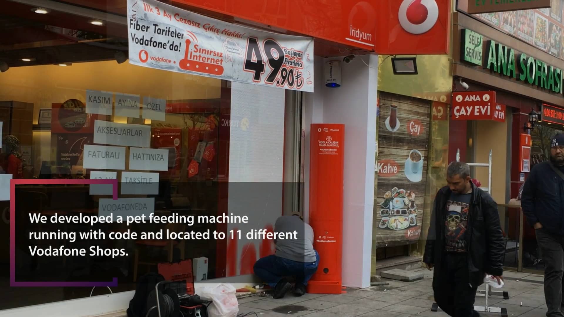 Kroppa - Vodafone Pet Feeding Machine on Vimeo