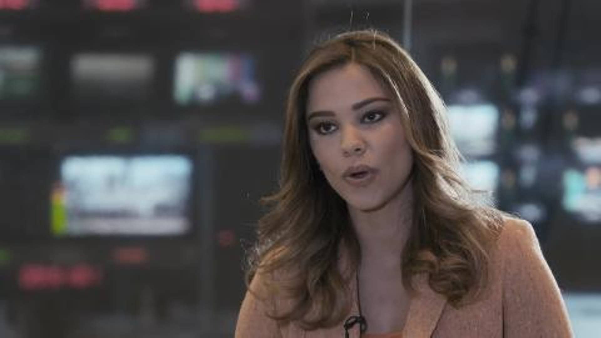 Dareen Abughaida international news broadcaster journalist Al Jazeera ...