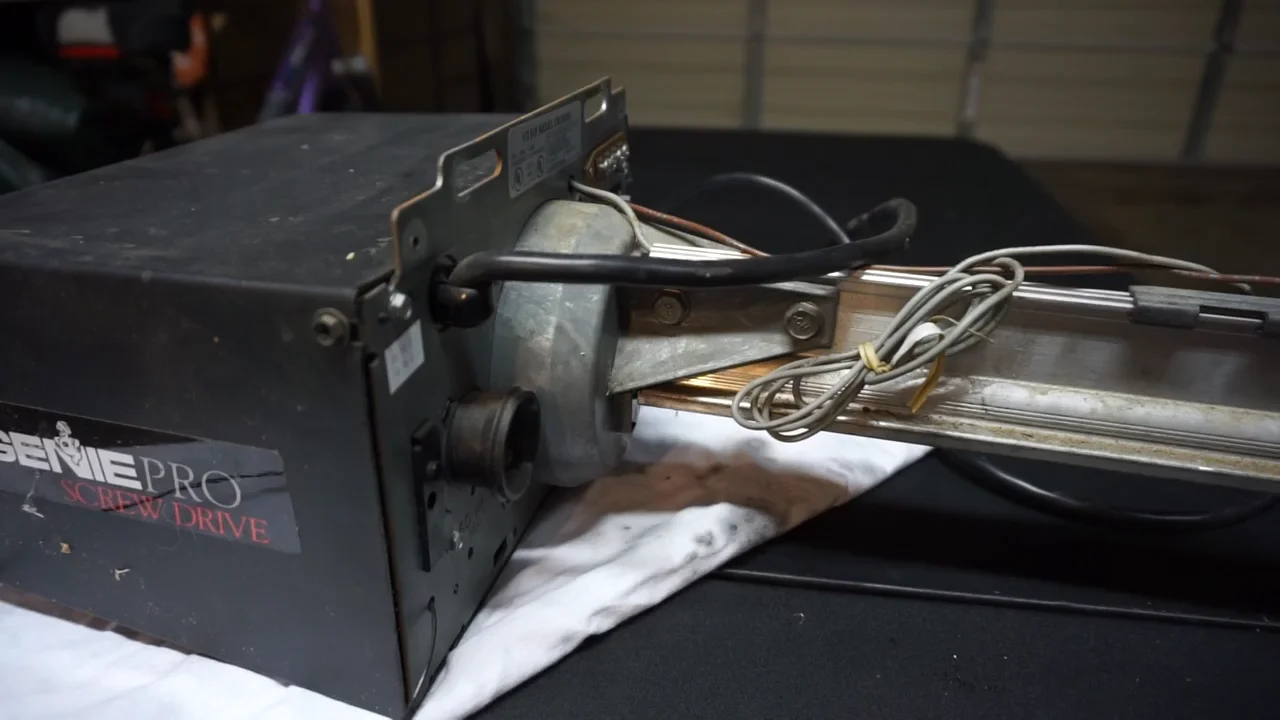 Genie Pro Screw Drive Coupling Replacement on Vimeo