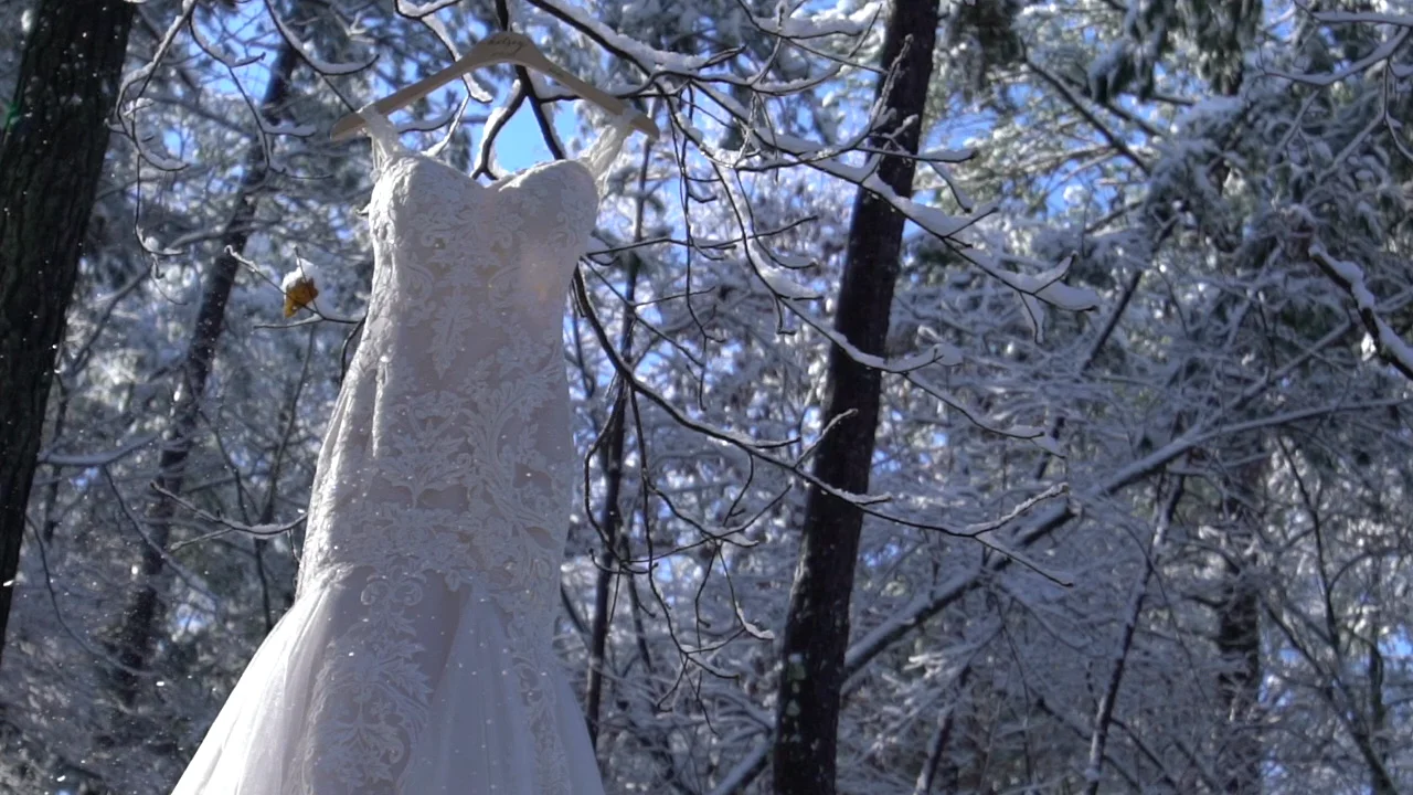 Dustin + Kelsey Sneak Peek on Vimeo