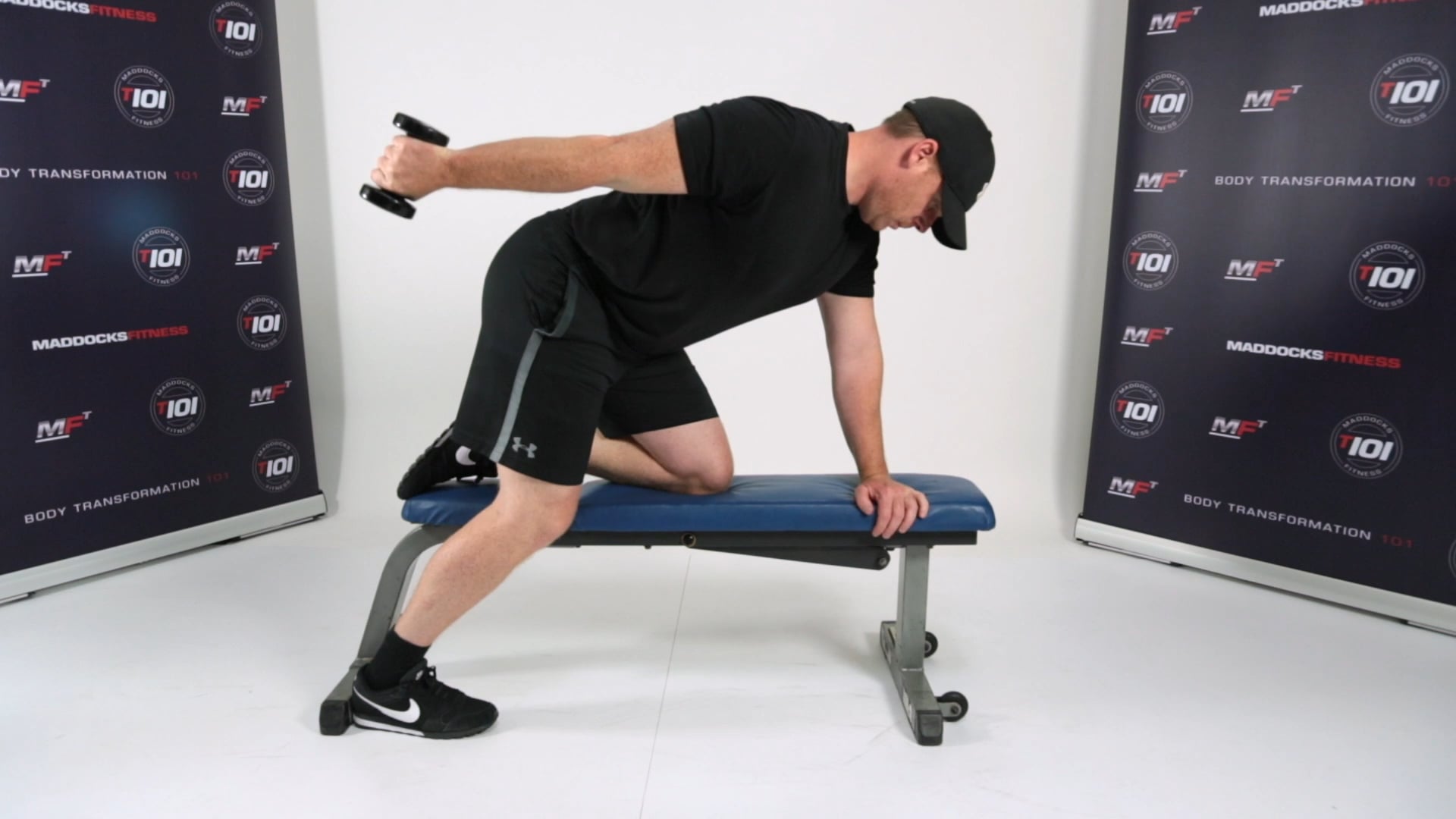 Tricep Dumbell Kickback on Bench on Vimeo