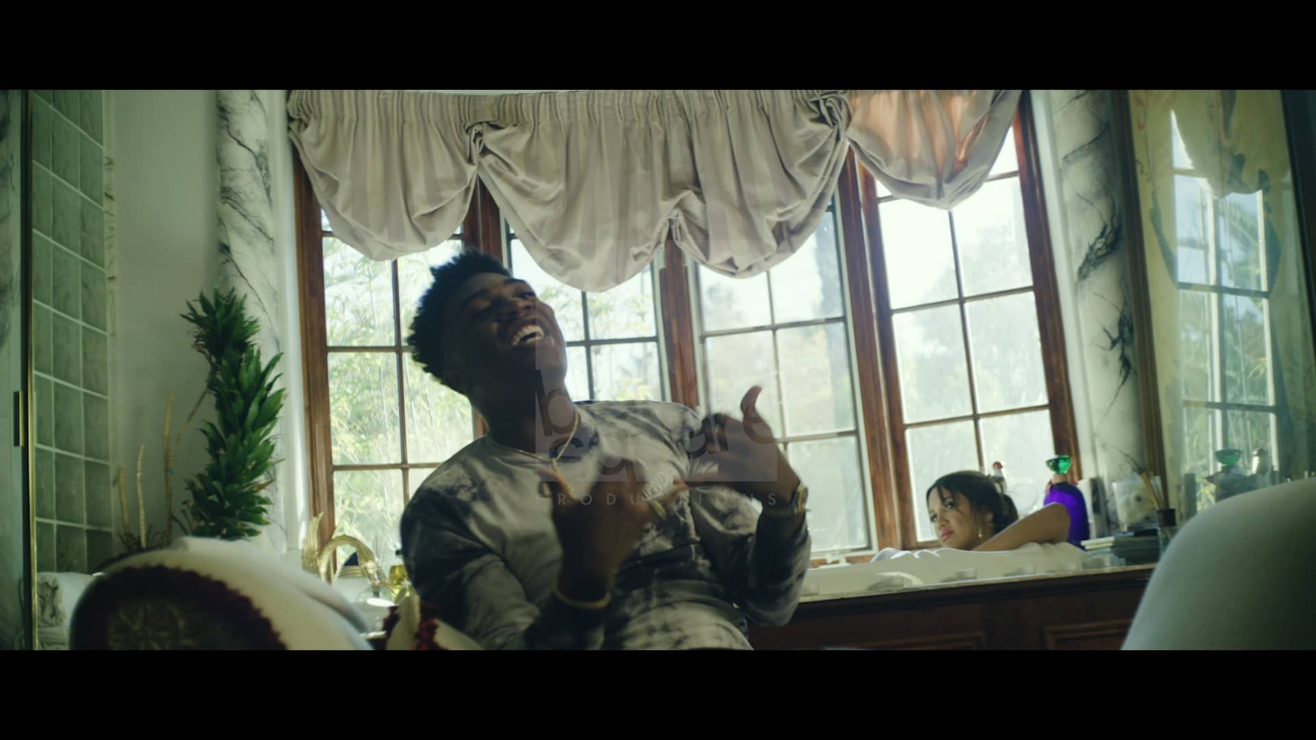 FREDO BANG FT. KEVIN GATES - OOUUH on Vimeo