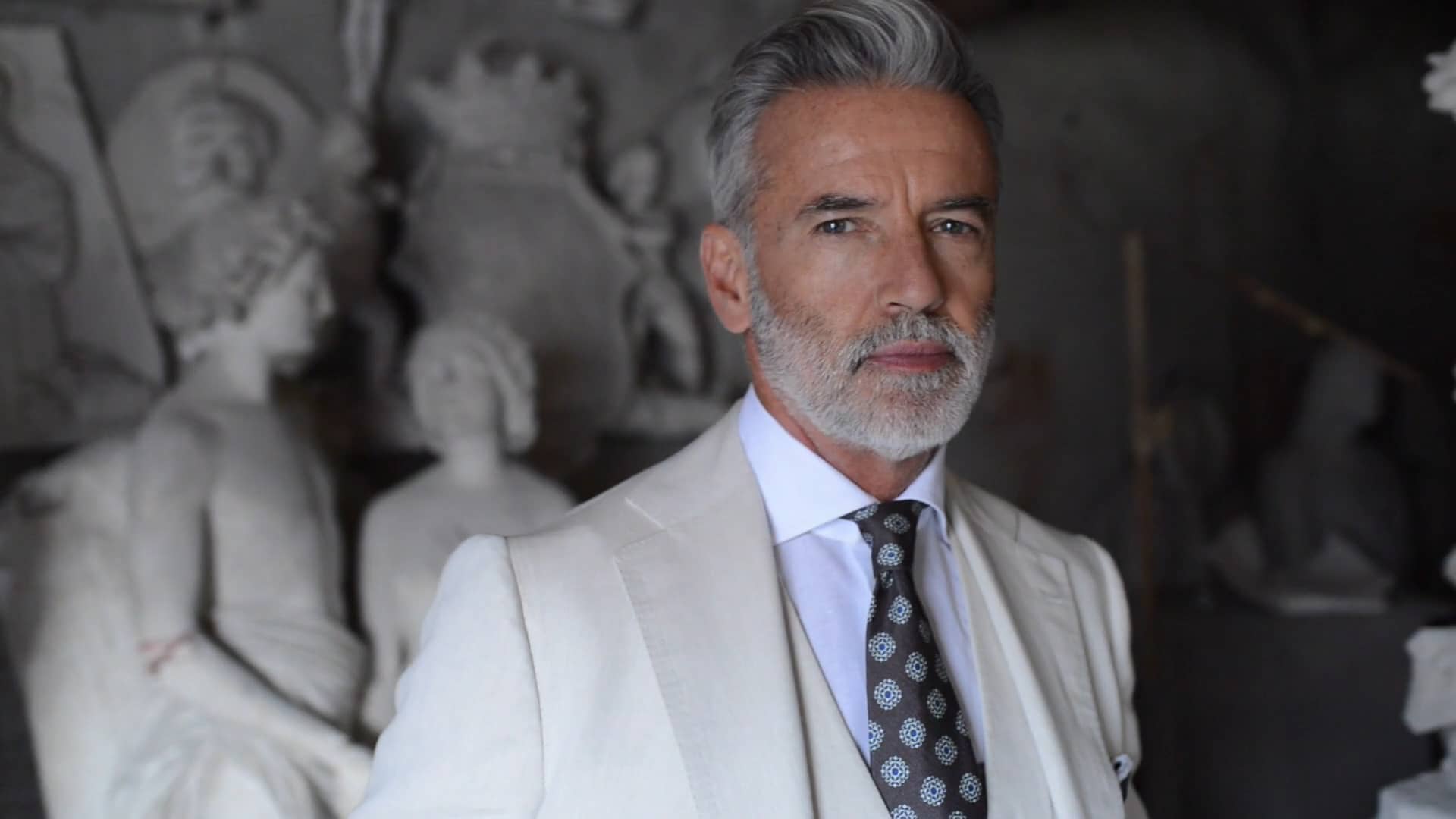 Attolini SS19 backstage on Vimeo