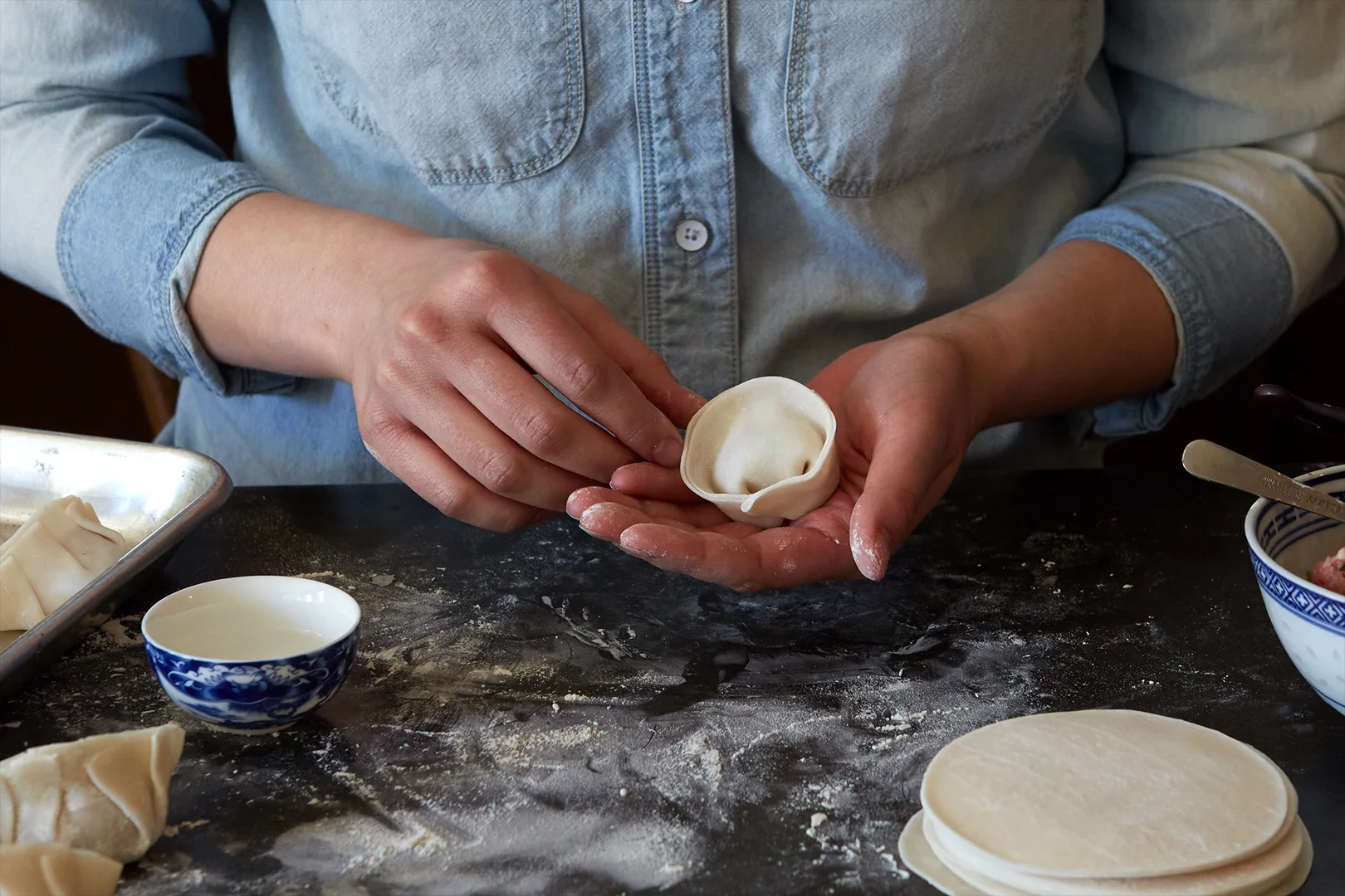 Dumplings: Gold Ingot Fold on Vimeo