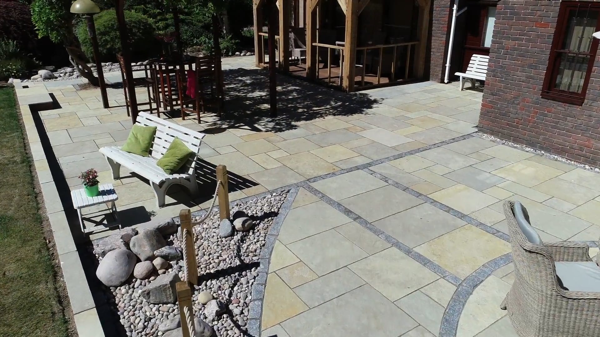 Pavestone - Pavestone Abbey Limestone Paving on Vimeo