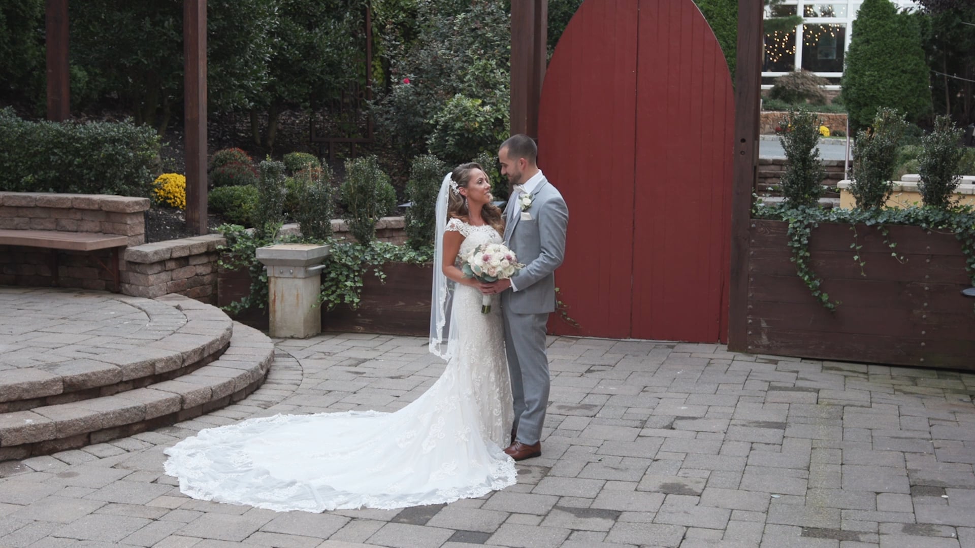 Stone House Wedding - Nicole & Dominick on Vimeo