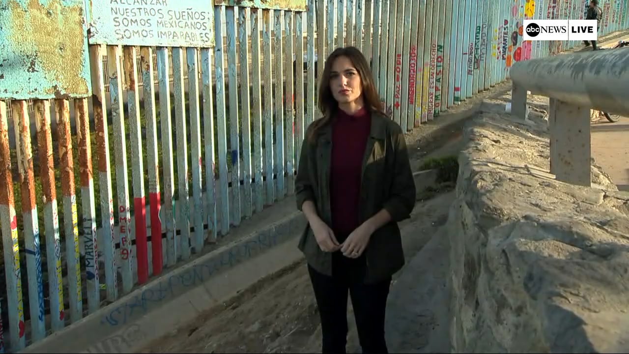 Romina Puga at the border on Vimeo