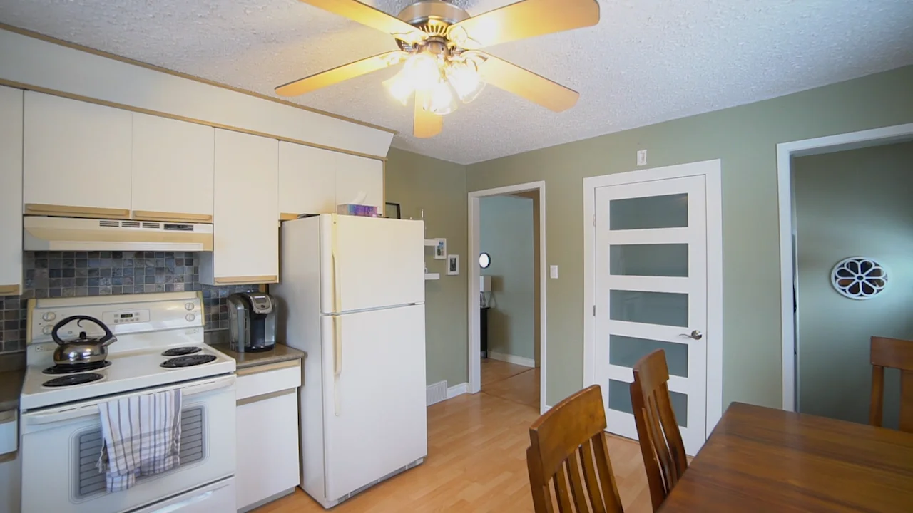 284 Emerson Ave, Winnipeg MB - Adam Virgilio Mark Loewen Royal LePage ...