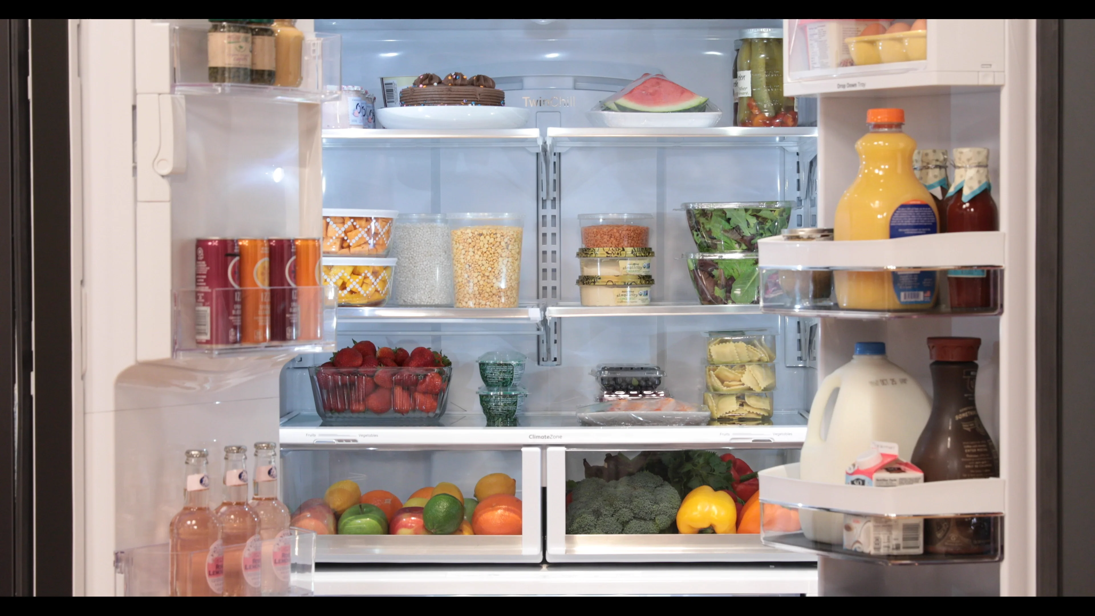 GE Cafe Slate Refrigerator 2018 CFE28TP3MD1 B-ROLL 4K