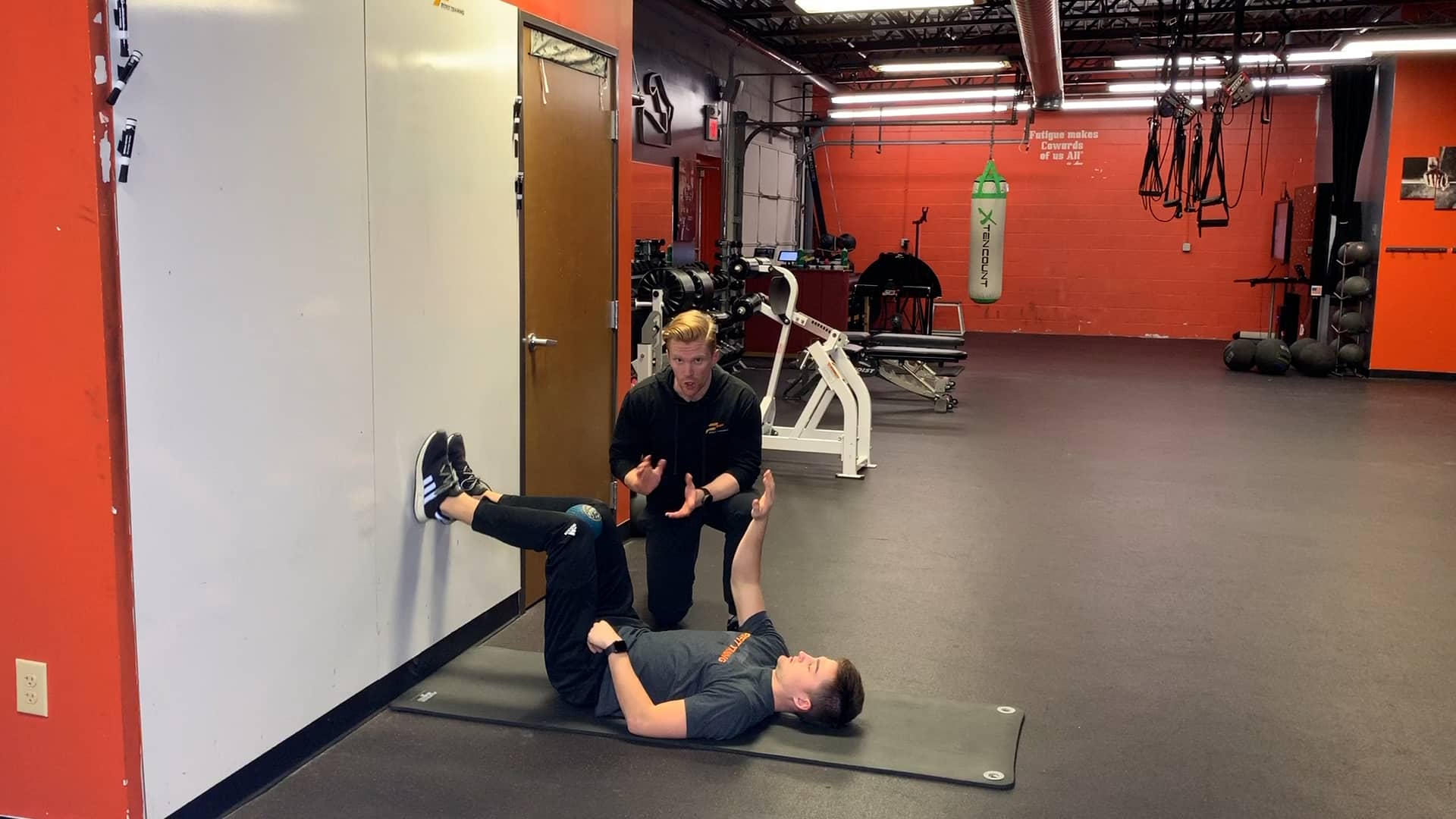 Alternating Reciprocal Wall Hip Bridge on Vimeo