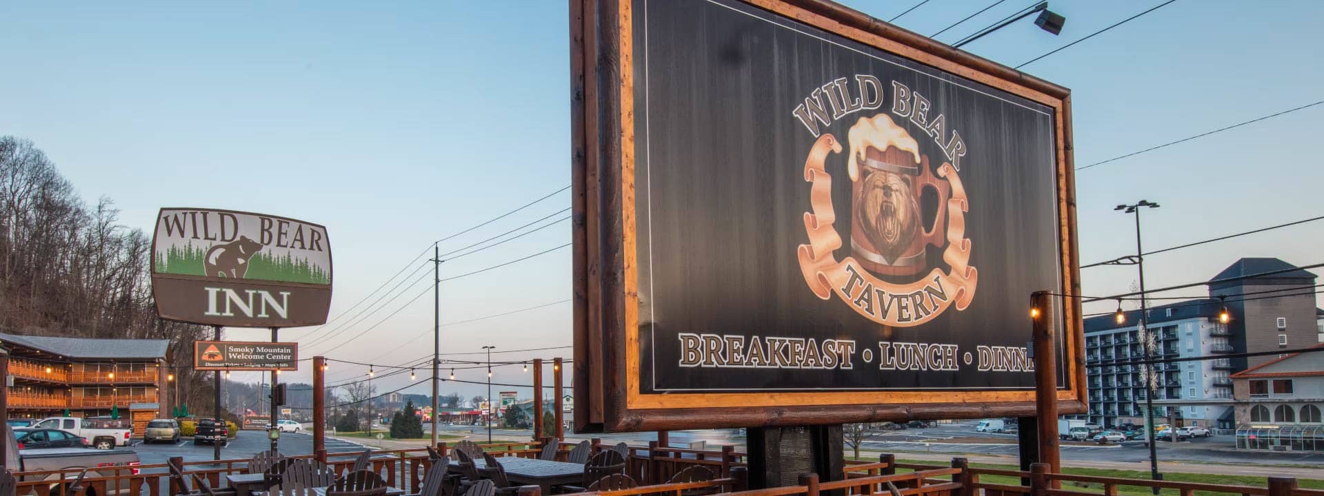 A Cozy Hotel in Pigeon Forge, TN: Wild Bear Inn on Vimeo