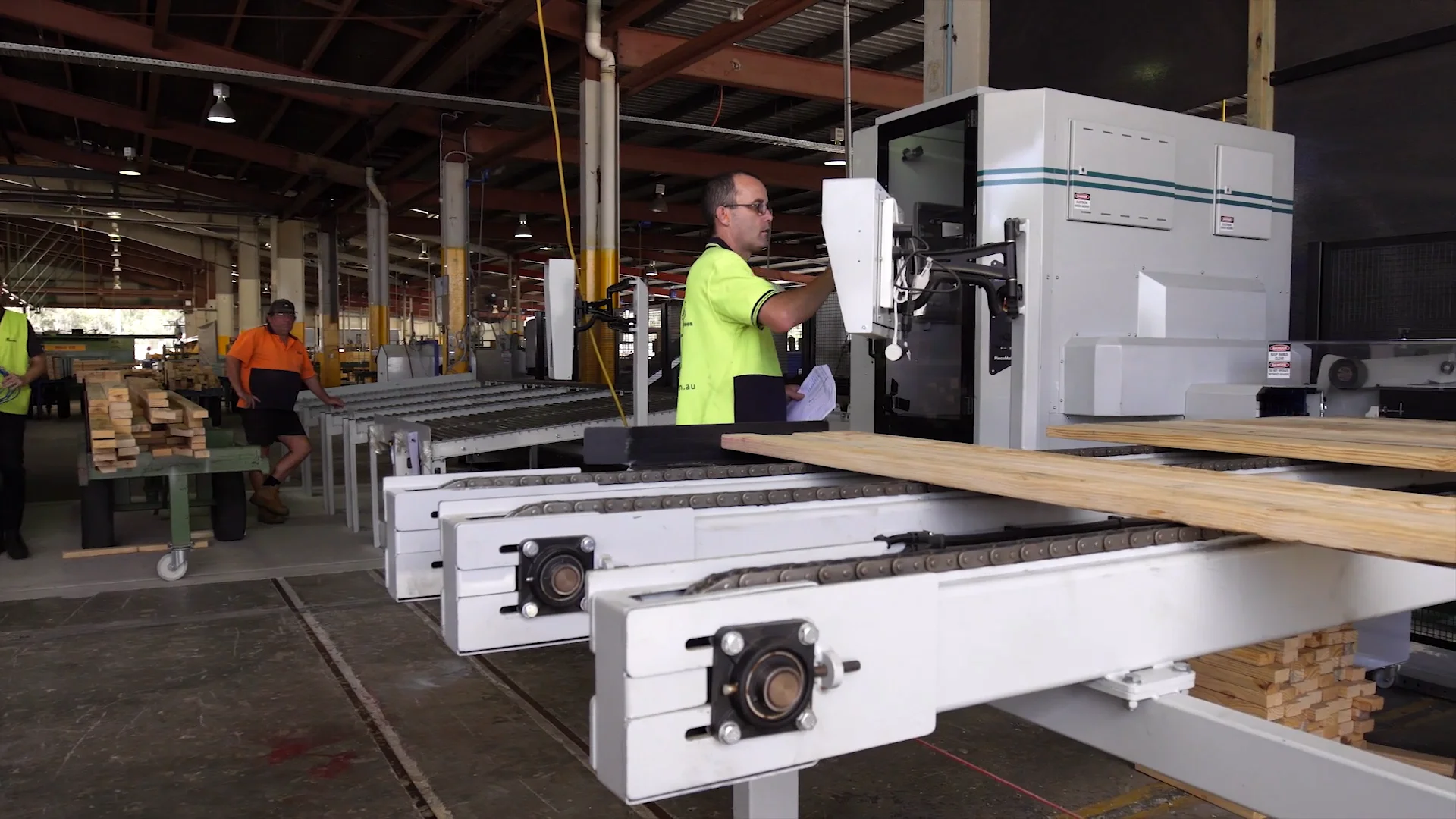 Multinail Machinery - Multinail’s PieceMaker – Automated Linear Saw on ...
