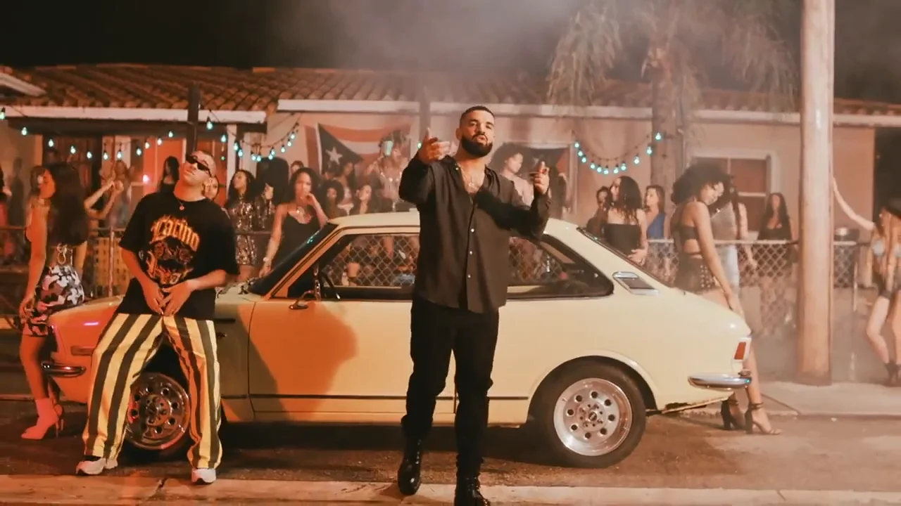 Bad Bunny ft. Drake - Mia [GypsyTheDj Moombaton Remix]