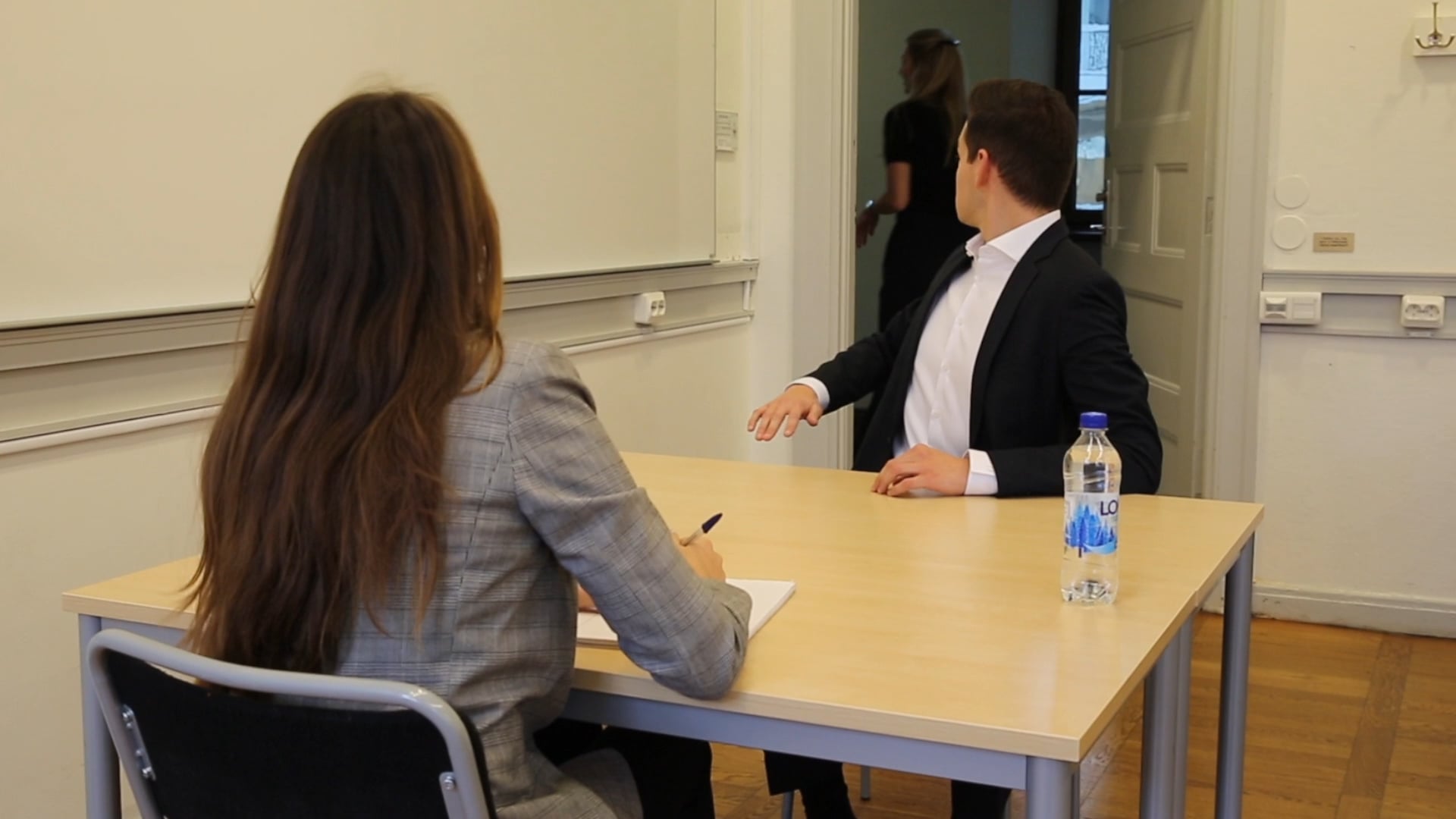 Negotiation video on Vimeo