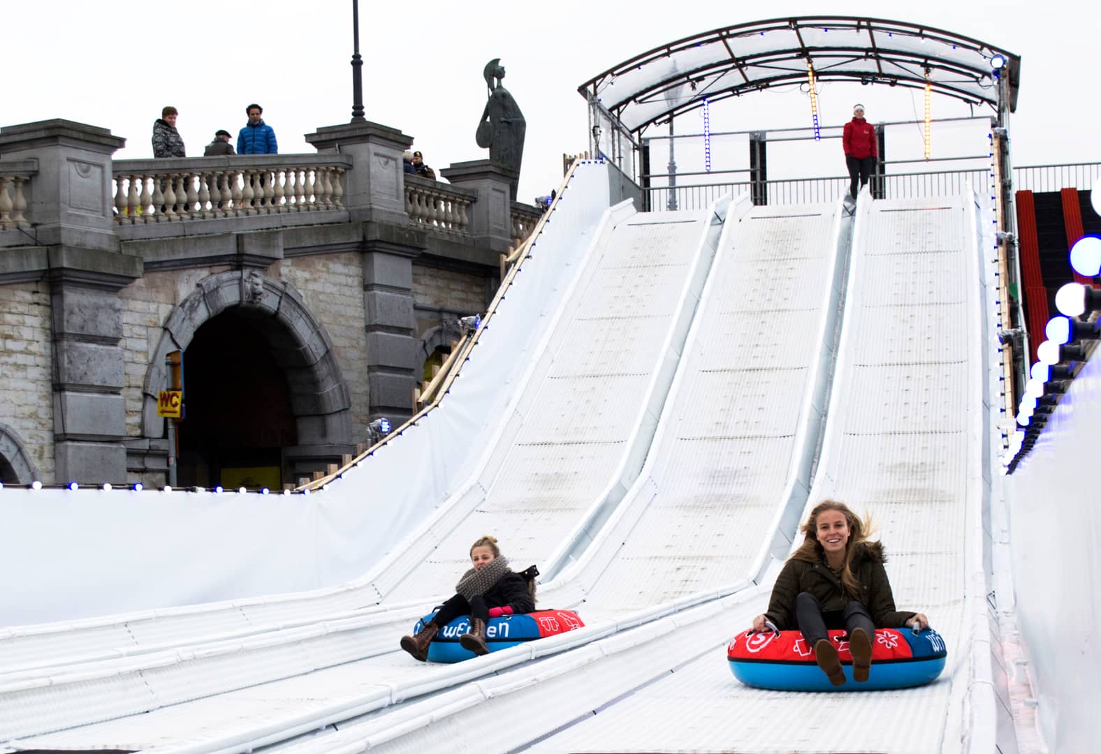 Neveplast Tubby slides in Antwerpen on Vimeo