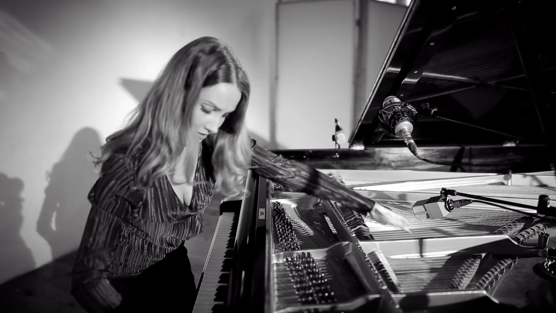 Rachel Fenlon // George Crumb - Apparition VI. The Night in Silence ...