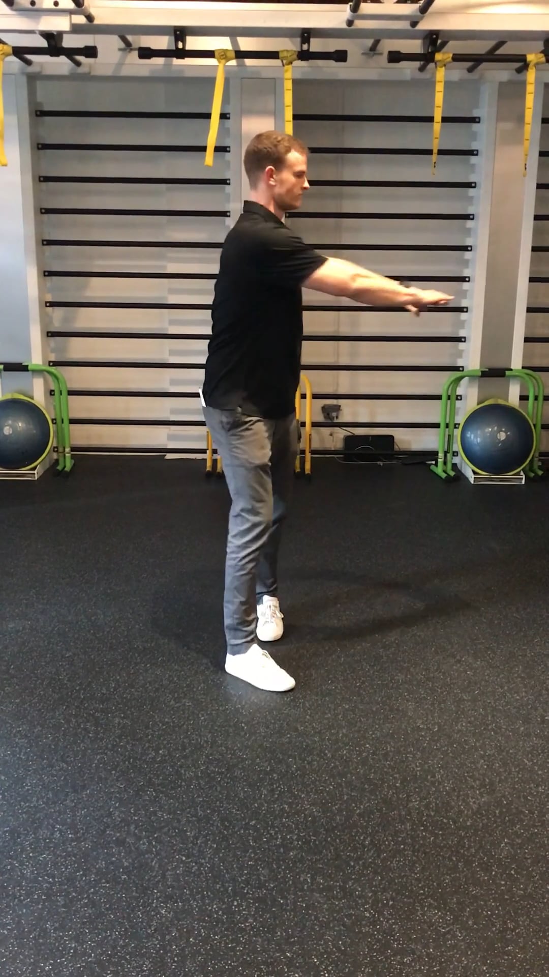 Forward Lunge with Same Side Rotation Arm Driver on Vimeo