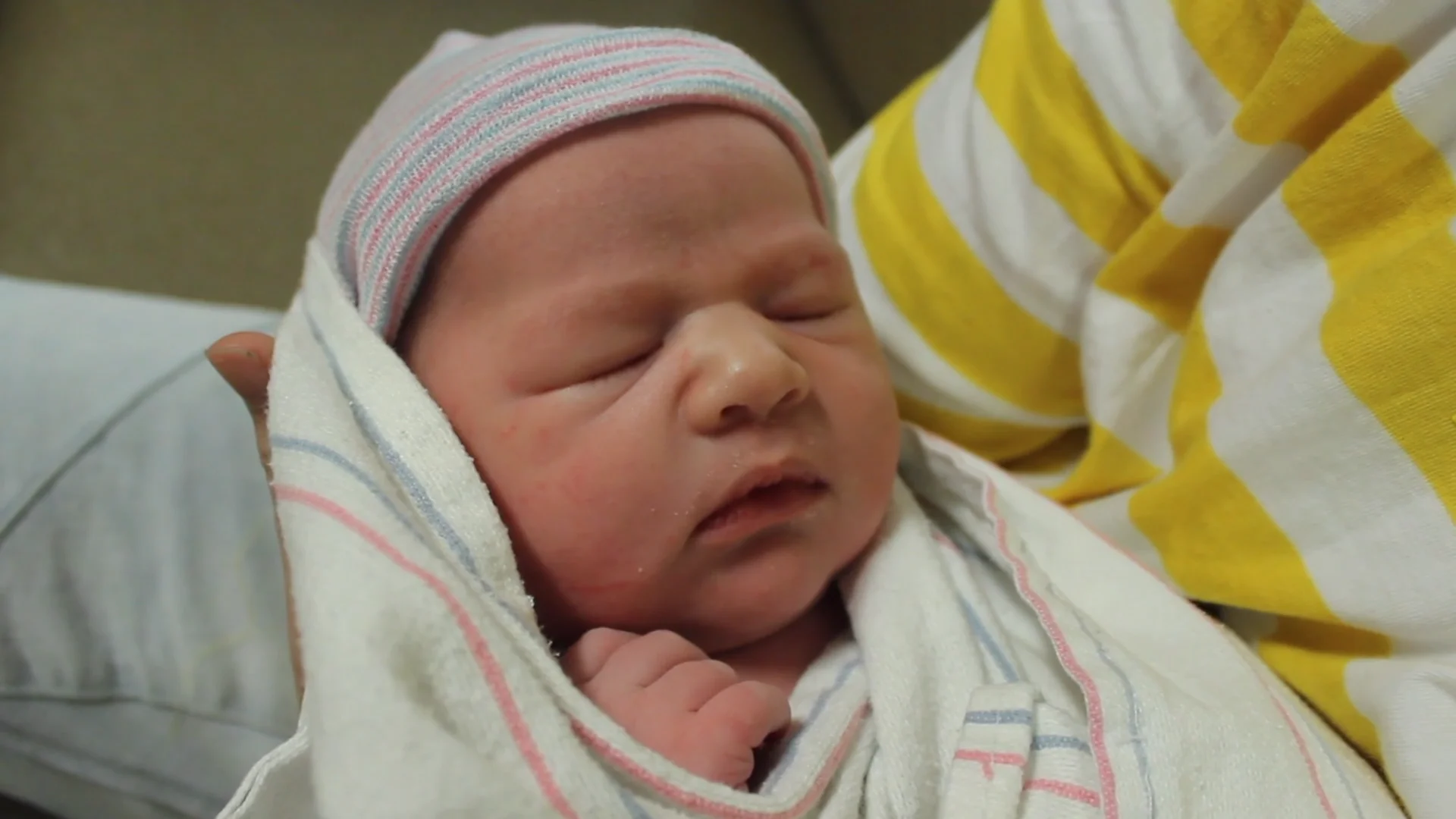 meeting baby finley on Vimeo