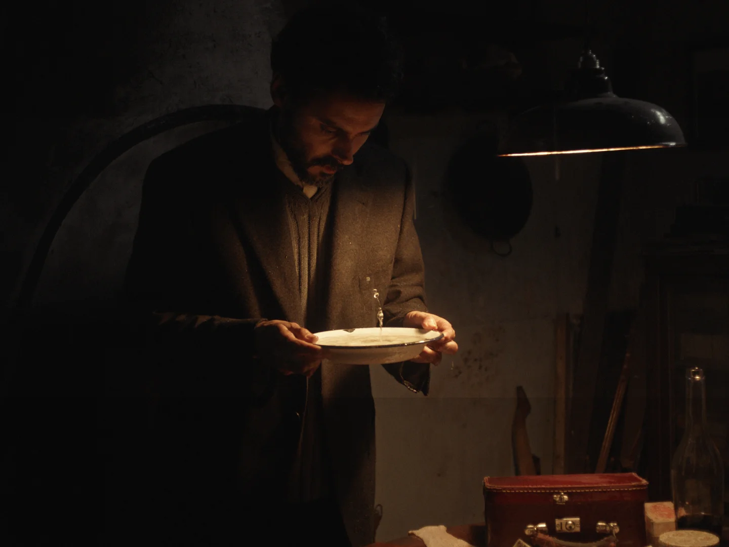 RESTOS DE COSAS - TRAILER (VOSENG) on Vimeo