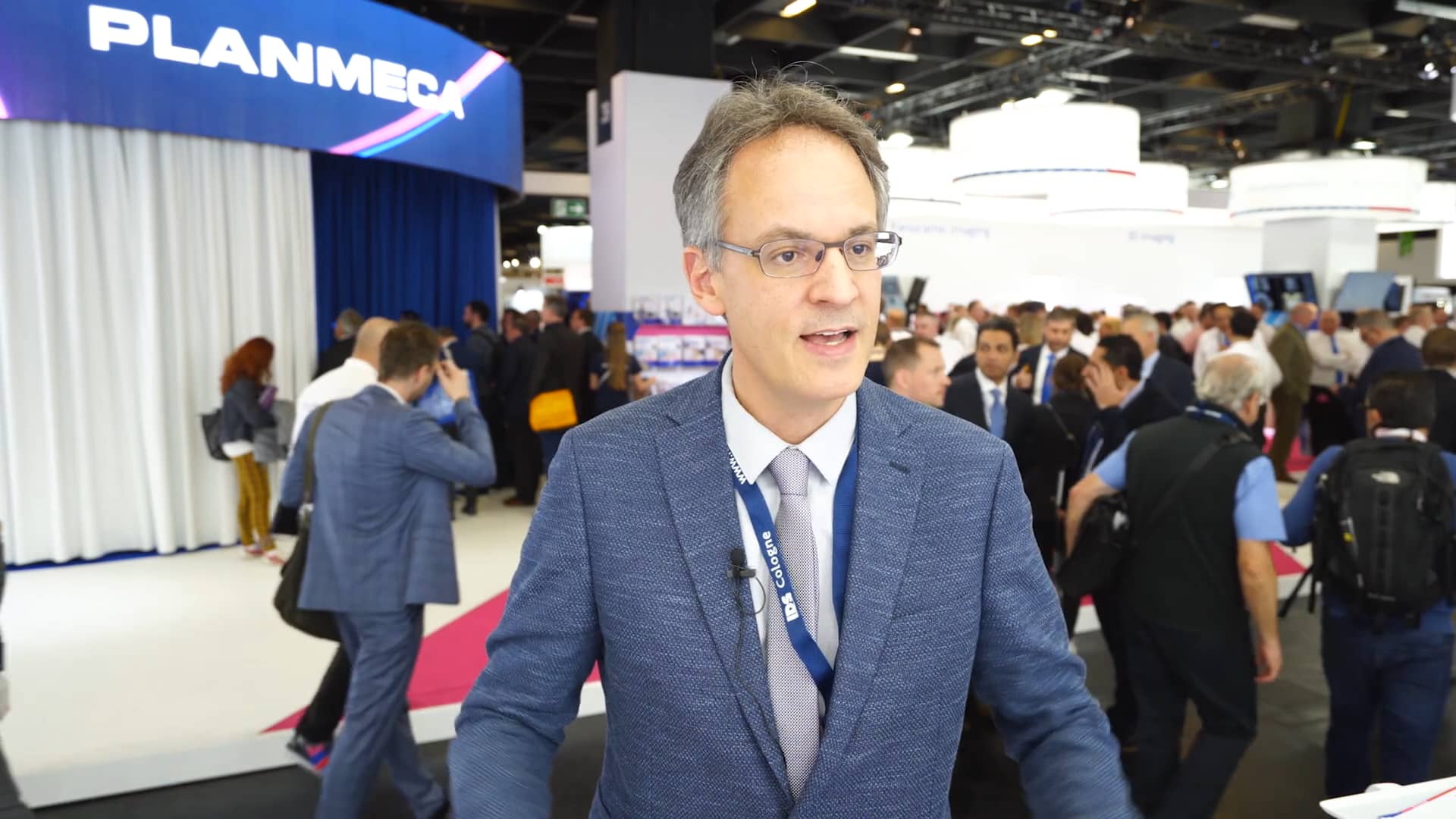 Interview with Professor Michael Bornstein at IDS 2019 on Vimeo