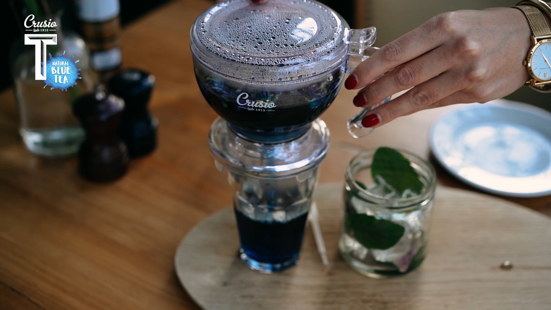 Natural Blue Tea - Crusio Thee on Vimeo