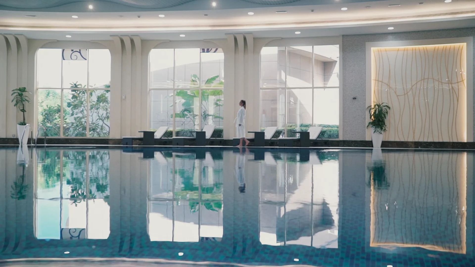 Zabbel Ladies Club - Swimming Pool