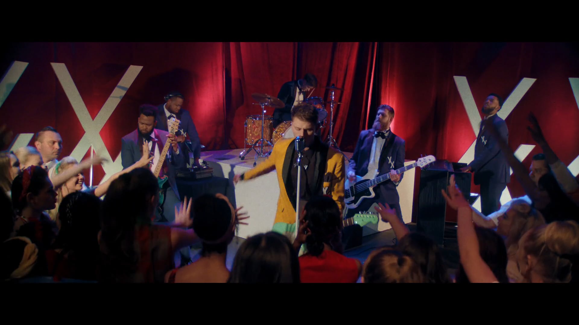 Machine Gun Kelly -Let You Go on Vimeo