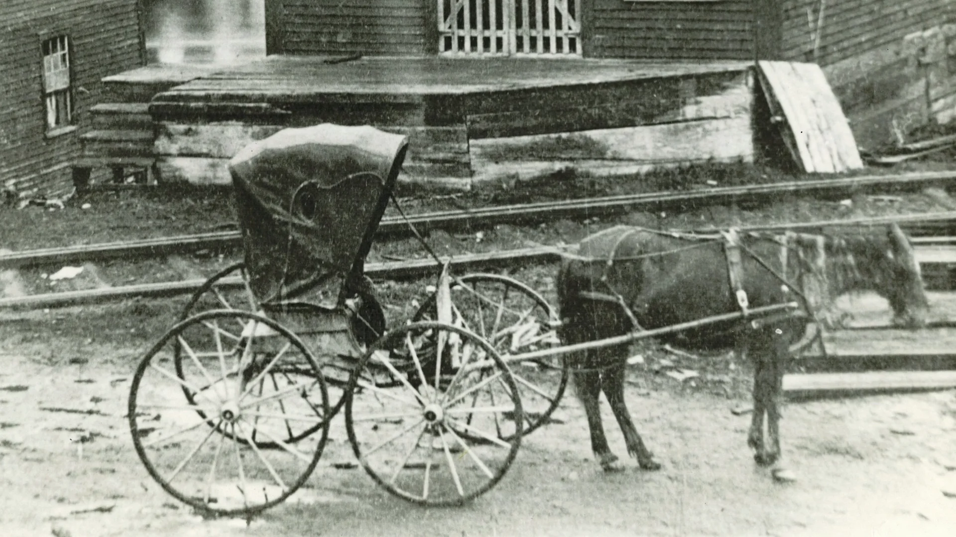 Cyr Bus: Over a Century on the Road on Vimeo