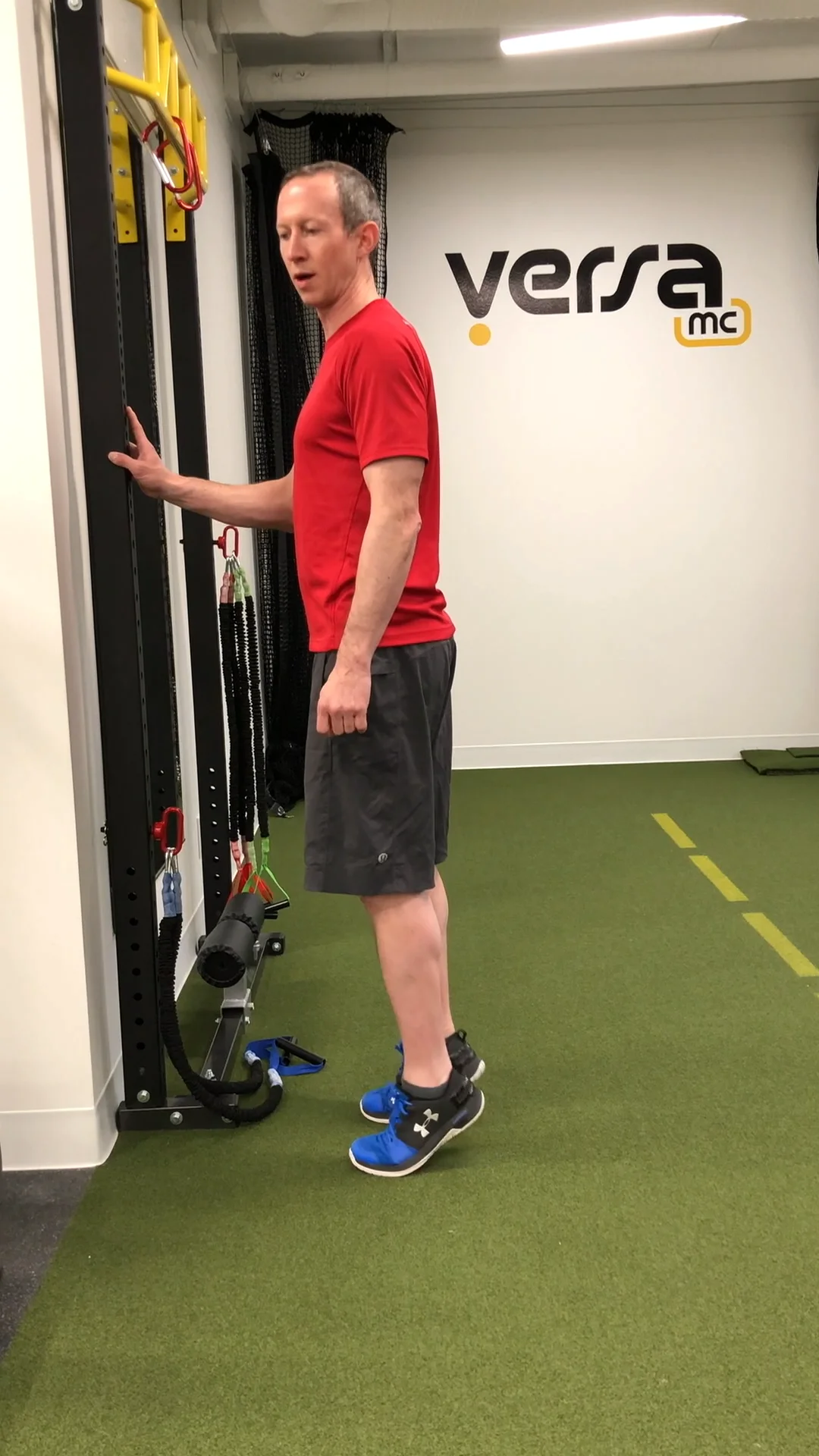 Single Leg Heel drop on Vimeo