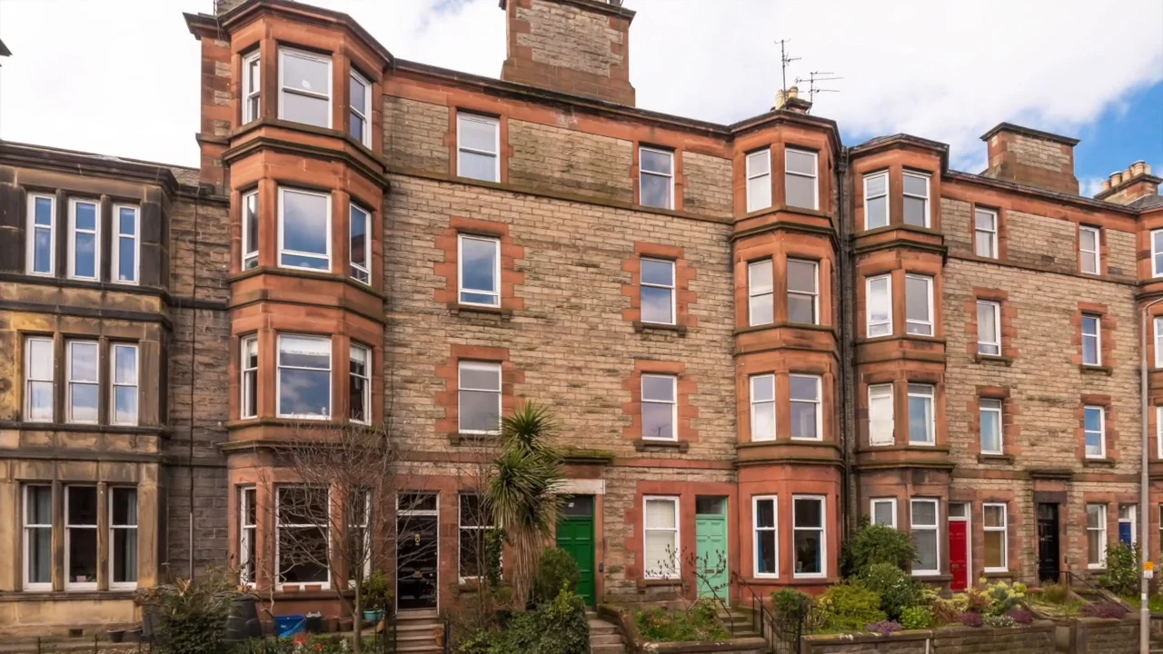 54 F3 Willowbrae Road on Vimeo
